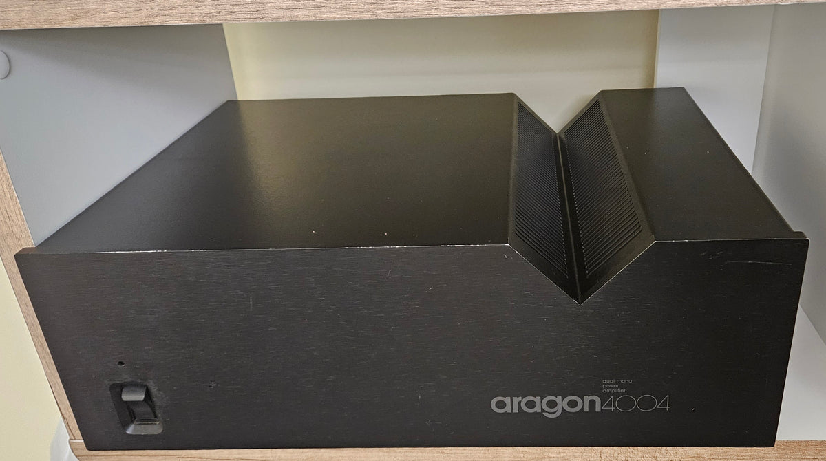 Aragon 4004 Dual Mono Power Amplifier – Stereo Untypical