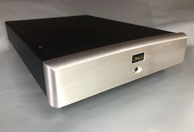 Oracle Audio Paris PH200 MkIII Phono Preamplifier 🇨🇦 – Stereo Untypical